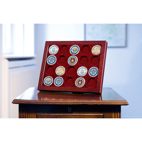 Coin Frame LOUVRE for Challenge Coins at lighthouse.us